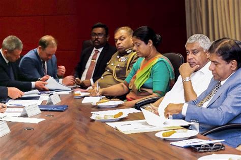 ශ්‍රී ලංකාව සහ රුසියාව අතර ද්වීපාර්ශවික ආරක්ෂක සබඳතා ශක්තිමත් කිරීමට විශේෂ සාකච්ඡාවක් Lnw Sinhala