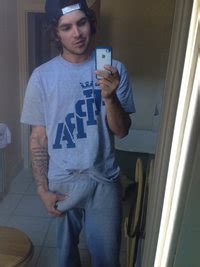 Photo Bathroom Selfies Page Lpsg