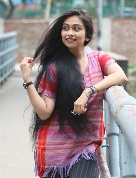 Desi Cute Girl ️😍 Full Album 👇👇 Scrolller