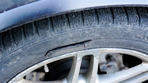 What Is Tire Sidewall Damage And When To Replace The Tire