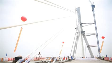 黄浦江上第13座大桥主桥顺利合龙 凤凰网视频 凤凰网