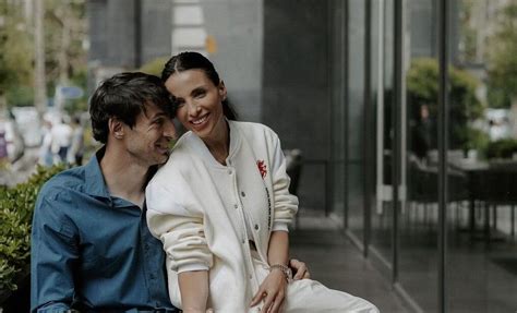 گئورگی گولسیانی ستاره پرسپولیس تصاویری جالب از خودش و همسرش در تهران منتشر کرد طرفداری