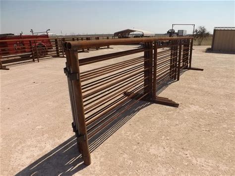 2017 Smart Panel Freestanding 24 Livestock Corral Panels Agriculture