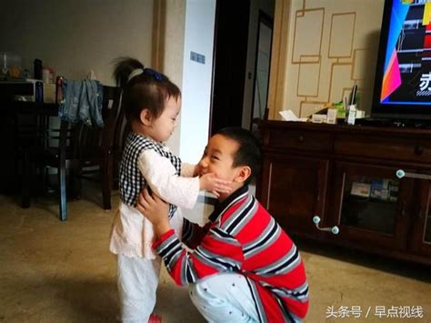 年齡和輩分差距大是什麼體驗？網友：比我小一歲的小姑姑 每日頭條