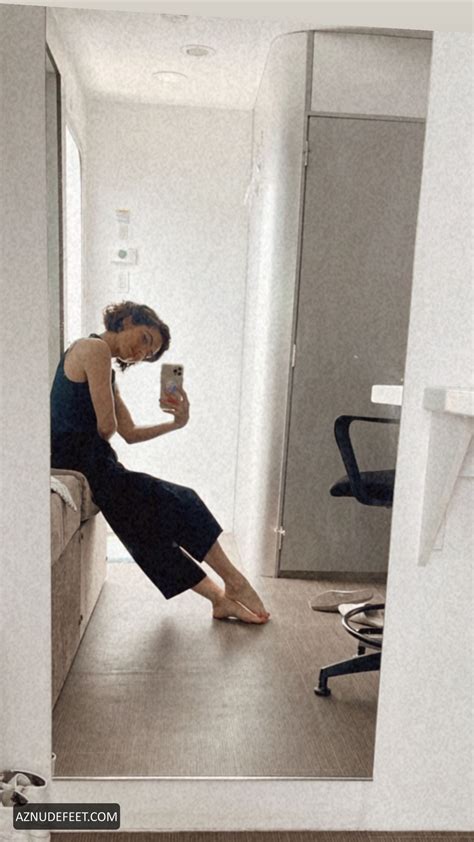 Brooke Lyons Feet Aznudefeet