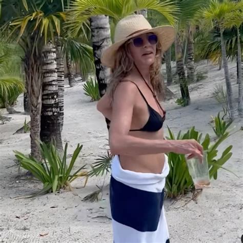 Jennifer Aniston Celebrates ‘long Weekend With String Bikini And Pool