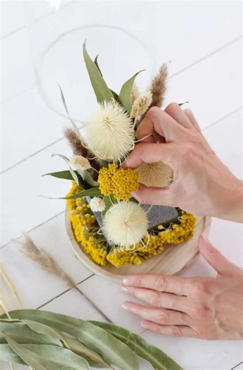 드라이플라워 프리저브드플라워 말린꽃보관 방법으로 좋은 부케유리돔 만들기 네이버 블로그