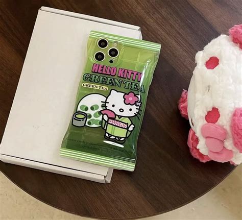 산리오 헬로키티 키티케이스 과자케이스 아이폰케이스