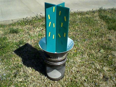 Gourmet Bugs Grasshopper Trap