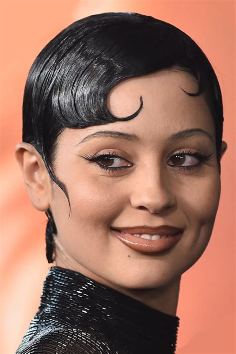 Stylish Ways To Get Your Edges Hair Looking As Fly As Ever Love Hairstyle