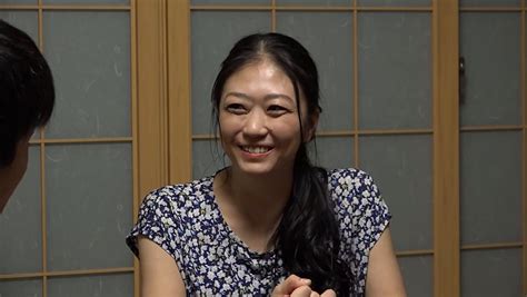 欲求不満の妻をデカチンの部下と2人きりにしてみたら4時間sp 399233 人気av女優観察日記 無料アダルト動画大全集