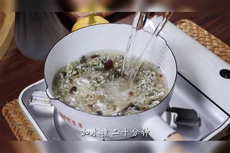 抖音学的皮蛋瘦肉粥果然肉香又浓稠