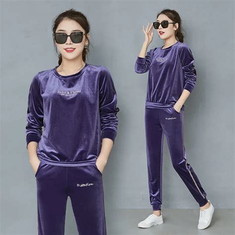 Осенняя и зимняя женская куртка спортивная модная повседневная мягкая велюровая Толстовка