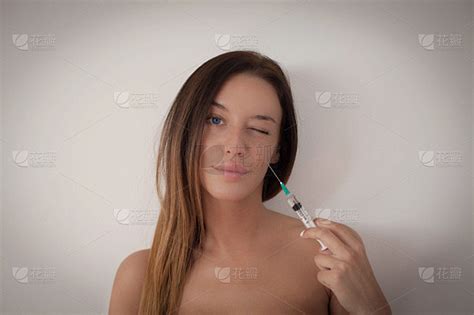 肉毒杆菌注射。