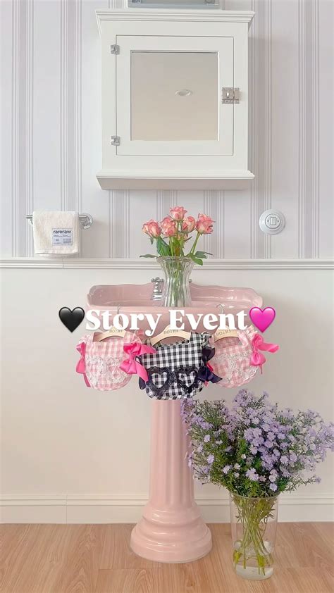 Hohi 호하이 강아지옷 자체제작 Page 2 체리콕 뷔스티에 📢 호하이의 두번째 의류를 소개합니다 뷔스티에와 보닛 세트인 제품이고 옆면이 스냅단추로