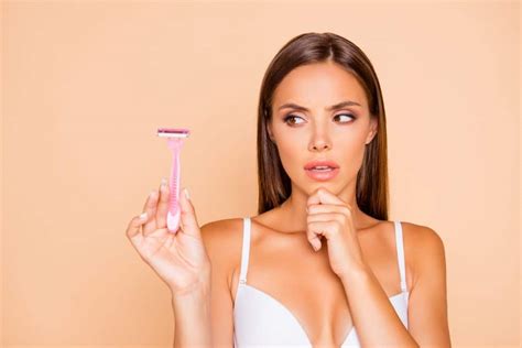 What You Need To Know About Shaving Your Armpits
