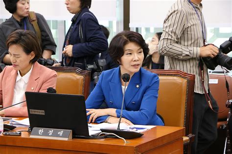 한정애 닷컴 동행하실까요 [헬스경향] 환자진료기록 표준 전자데이터로 제공받는다