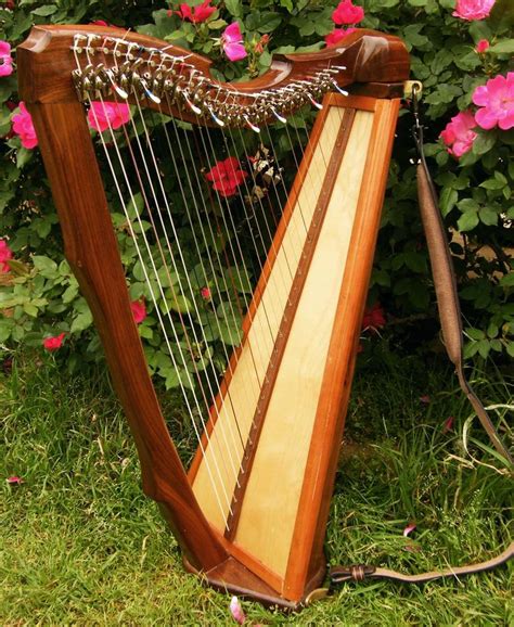 27 String Lap Harp With Full Set Of Camac Sharping Levers Harp