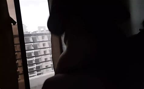 baise sur le balcon pour une vue audio claire xhamster