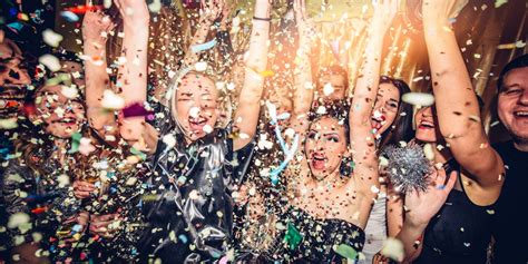 Weekend Guide Tamer Hosny Cigarettes After Sex And More Cairo Gossip