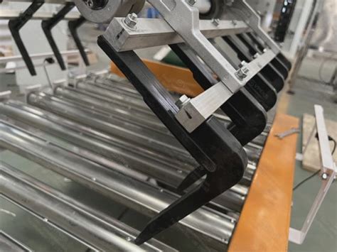 Vpeks Automatic Robot Stacker Palletizer Cement Pallletising 20kg 50kg Carton Box Palletizer