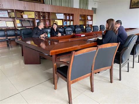 外文学院与新东方前途出国昆明分公司洽谈学生实习就业合作事宜 昆明理工大学外国语言文化学院