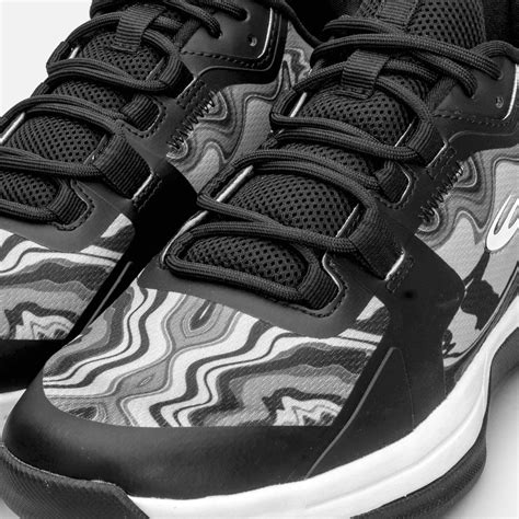 Posterize World Balance