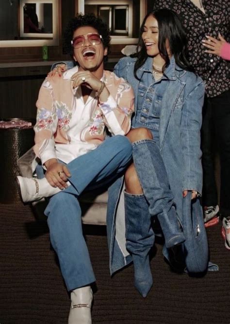 Bruno Y Jessica Concierto Bruno Mars Celebridades Bruno Mars