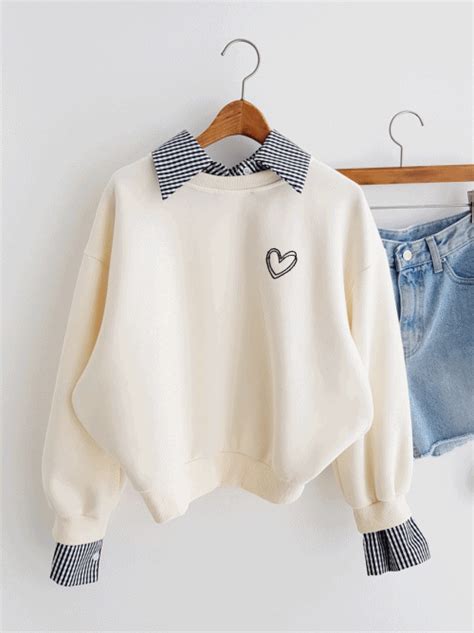 리케마켓 ️check Mtm 러블리 하트 자수 체크카라 맨투맨티셔츠 카라맨투맨 귀여운맨투맨 데이트룩 꾸안꾸맨투맨 봄맨투맨 셔츠맨투맨 유니크맨투맨