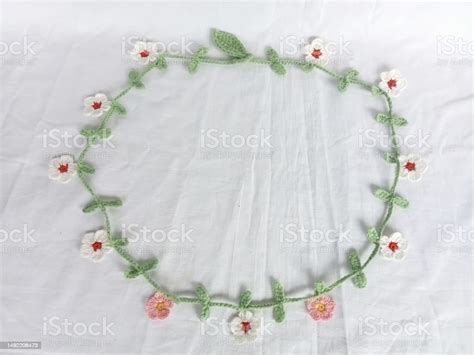크로 셰 뜨개질 목걸이 꽃 수제 여러 가지 빛깔의 배경 질감 0명에 대한 스톡 사진 및 기타 이미지 0명 공예 귀여운