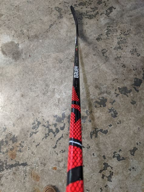 Hockey Stick New Sr Bauer Rh Vapor Flylite P28 77 Flex Mid Pattern