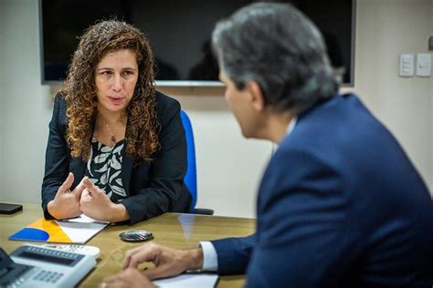 Governo Corta R 1 Bi Do Orçamento Para Contratação De Servidores E