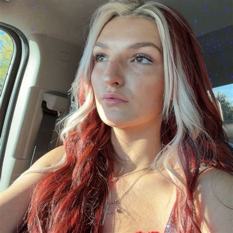 Alissa Jadee Alissajadee19 Snapchat Stories Spotlight And Lenses
