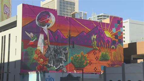 Artista Chicana Oriunda De Phoenix Se Asocia Con La Nfl