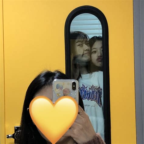 장원영 생일기념 병아리 시절 사진 올려준 아이브 안유진 유머 움짤 이슈 에펨코리아