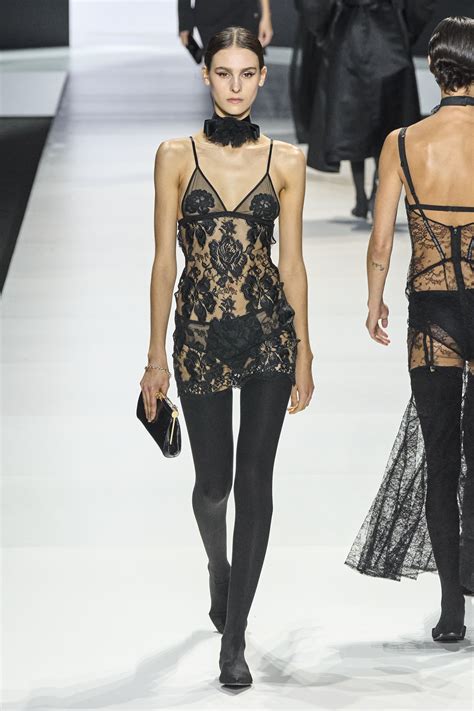 Abiti Dolce E Gabbana 2024 Abiti Dolce And Gabbana In Seta Verde Taglia