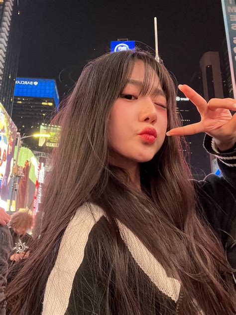 더쿠 트리플에스 서연 셀카 모음