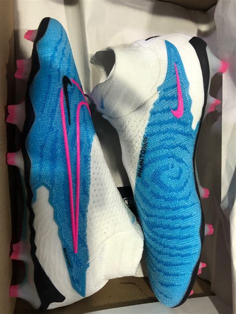 Nike Gripknit Phantom Gx Elite Dynamic Fit Fg Sports Equipment Sports
