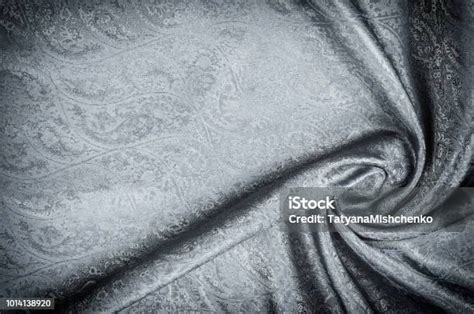 배경 질감 패턴입니다 그레이 페이 즐 리 실크 자 카드 직물에 짠 색조 디자인 복잡 하 게 짠된 반짝 직물 이다 직조 그림자 패턴의 효과 생성 하거나 인쇄 합니다 0명에
