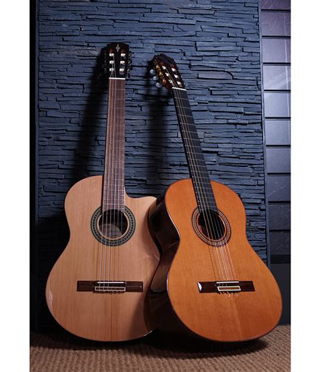 Classical Guitar Qlerostrange