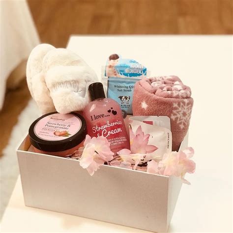 Create A Pamper Yourself” Holiday T Basket Artofit