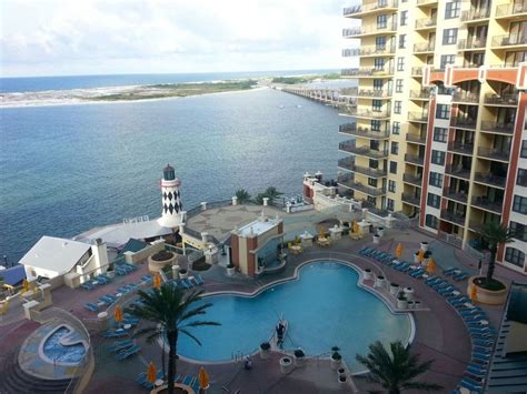 Emerald Grande At Harborwalk Village Redweek