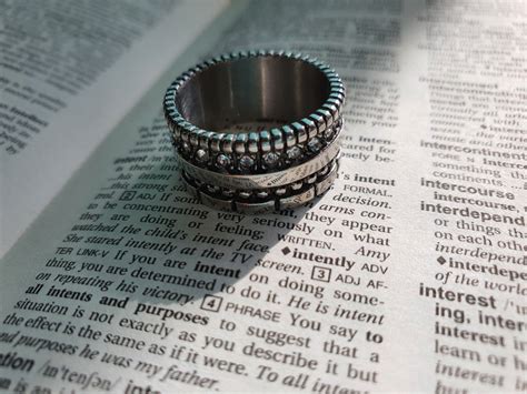 써지컬 스틸 큐빅 귀족 반지 헬로마켓