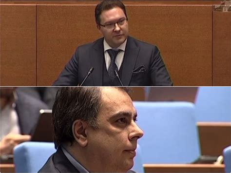ЕКШЪН В ПАРЛАМЕНТА Дани Митов нокаутира Асен Василев на Кокорчо не му се вярва какво чу от