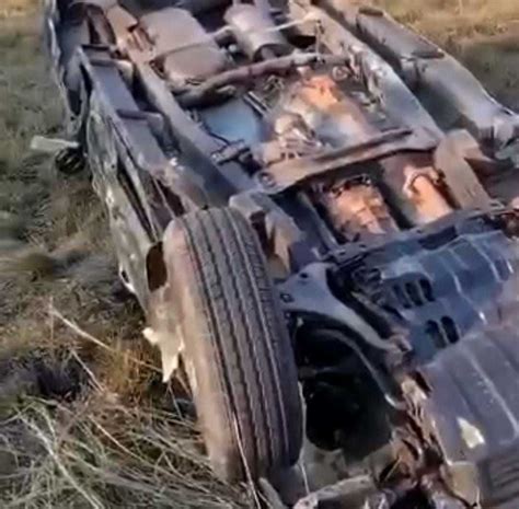 Carro Com Cinco Vigilantes Capota Para Evitar Colisão Frontal Na Br 343