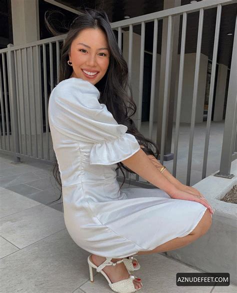 Jasmine Nguyen Feet Aznudefeet