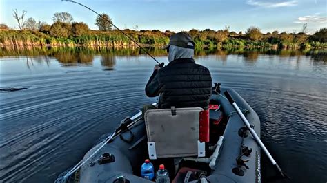 Щука на Гачку Риболовля з Човна на Тихому Озері Youtube