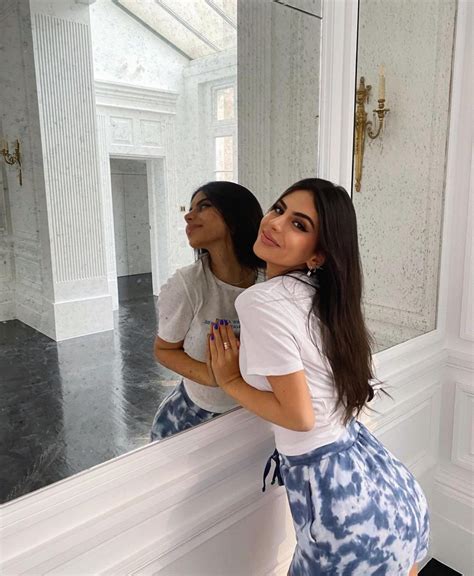 Another Of My Sis Scrolller