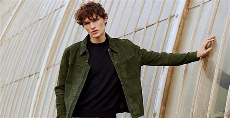 10 Model And Style Pria Simple Yang Tetap Keren Dan Fashionable