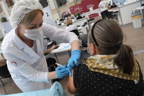 Раскрыт срок начала испытаний единой вакцины от Covid 19 и гриппа